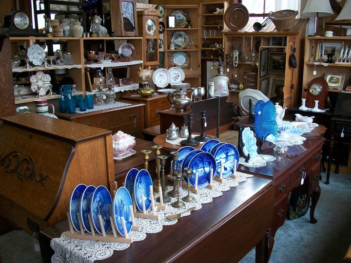 Clinton Antique Center | Visit CT