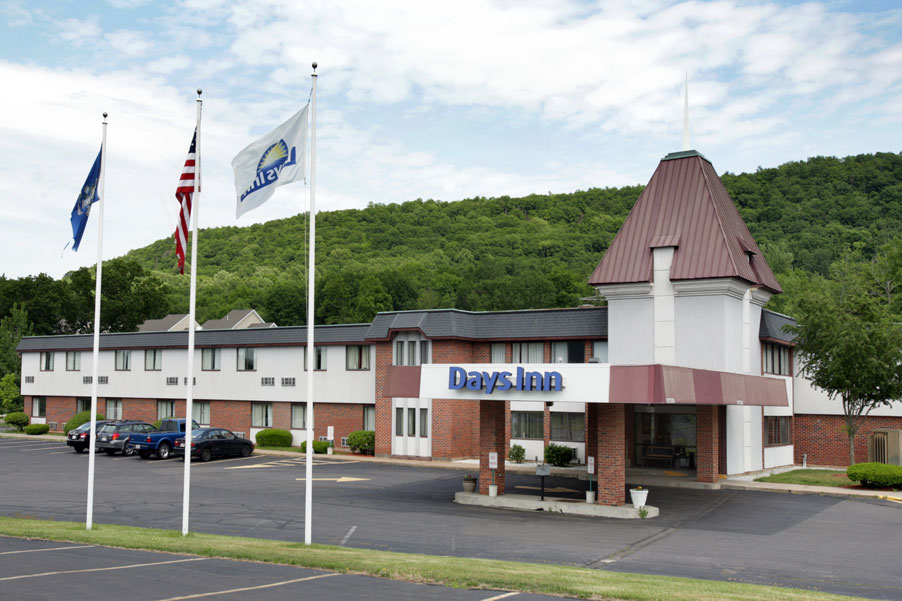 Days Inn - Berlin | Visit CT