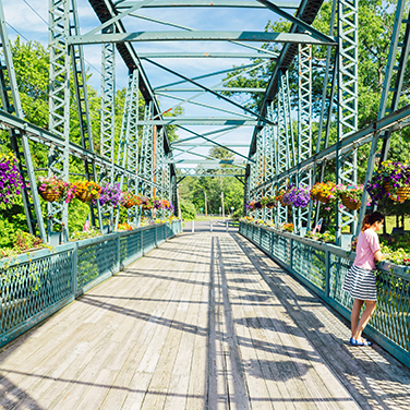 Old Drake Hill Flower Bridge | Visit CT