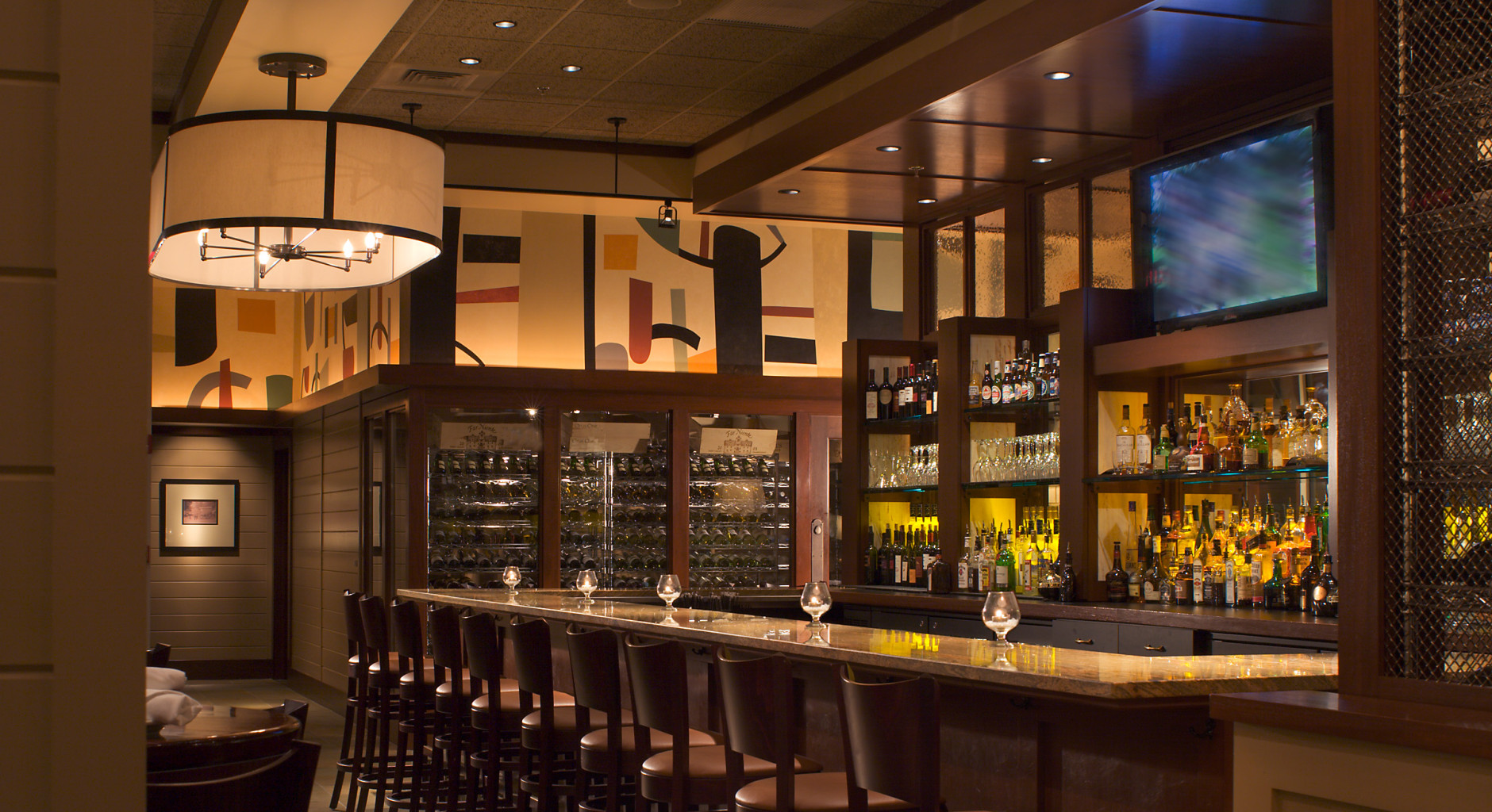 Burton's Grill | Visit CT