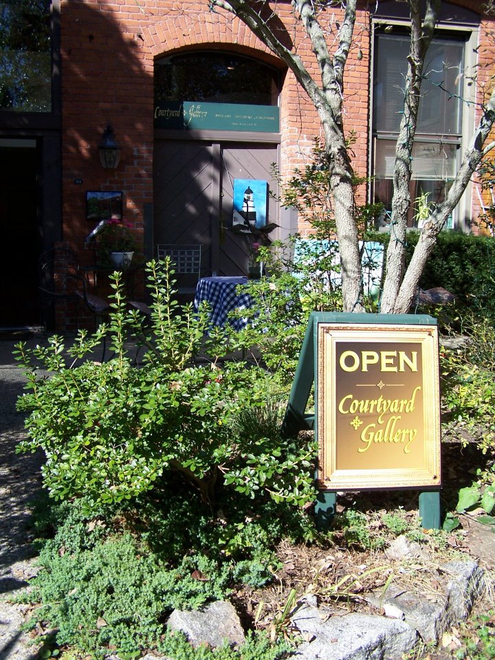 Courtyard Gallery | Visit CT
