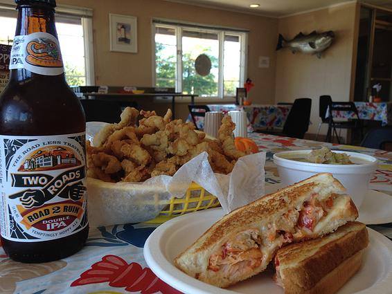 Dino's Restaurant | Visit CT