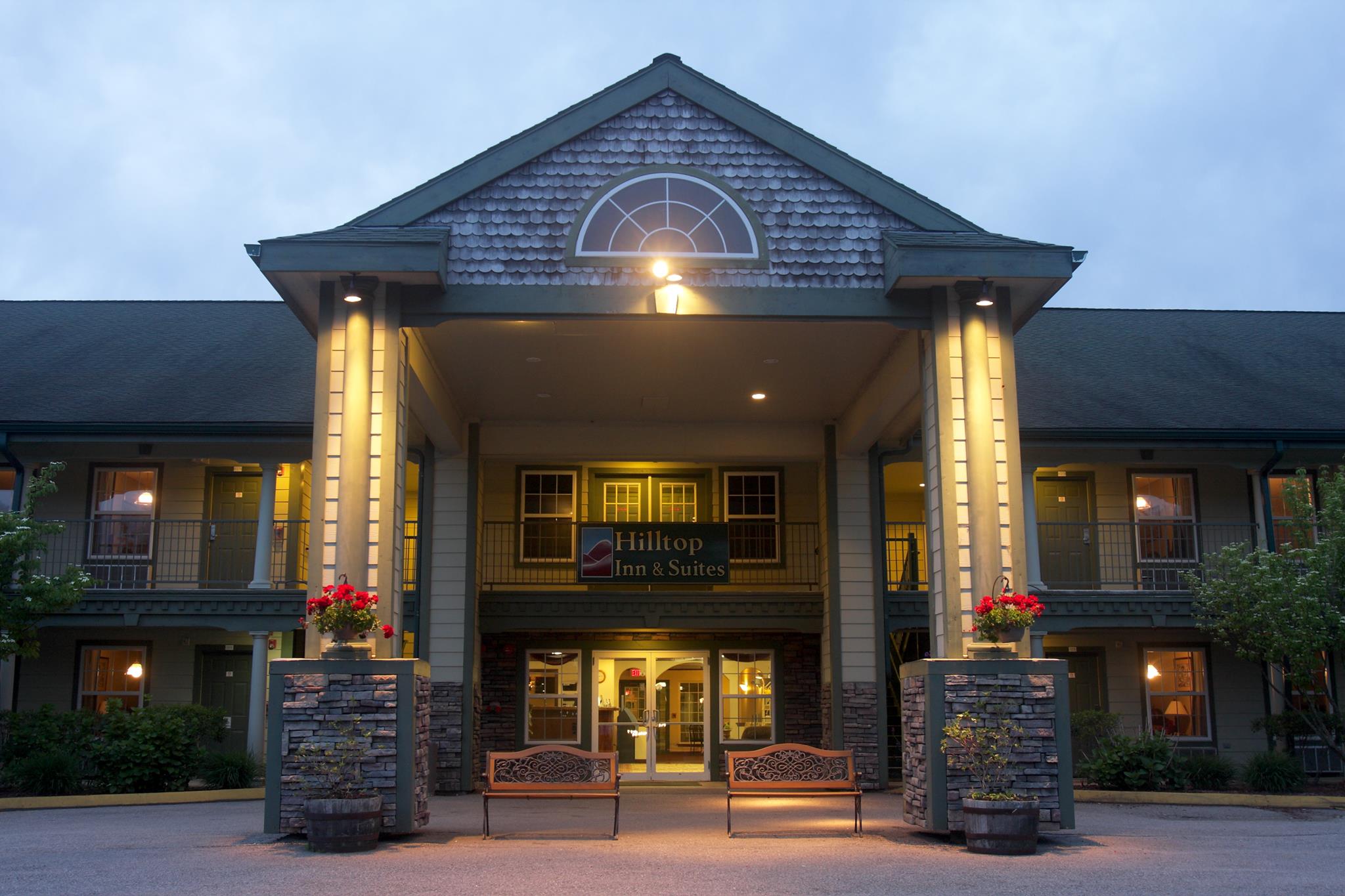 Hilltop Inn & Suites | Visit CT