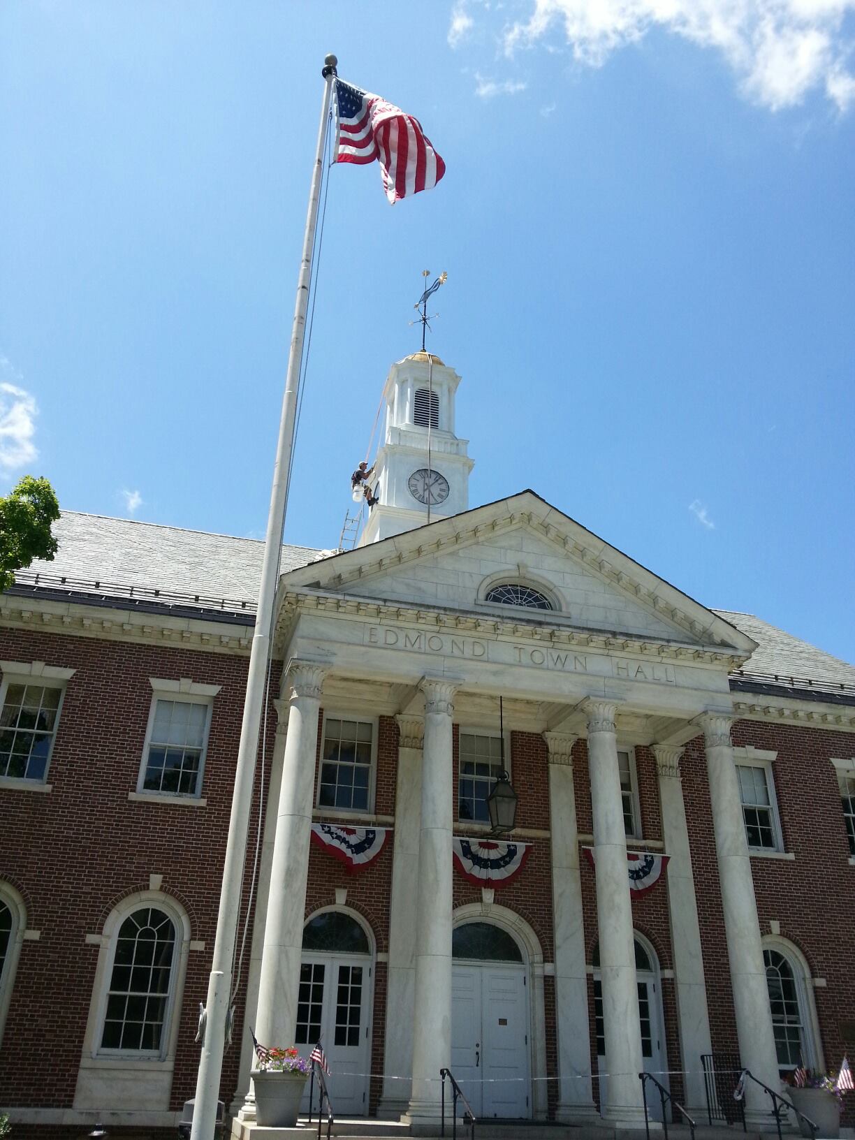 Edmond Town Hall | Visit CT